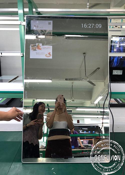 32 Inch 43 Inch Washroom Interactive Advertising LCD Mirror , Digital ...